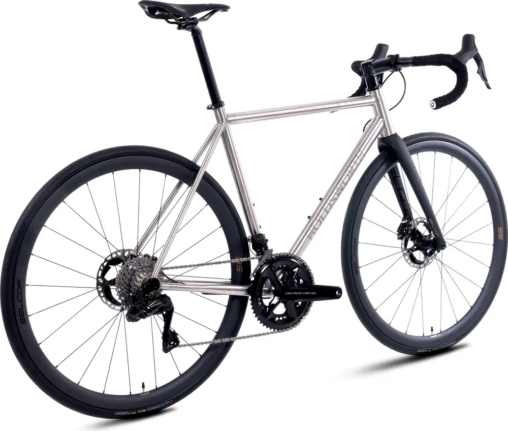 2024 Holdsworth Helm Shimano Dura-Ace Di2 Titanium – Specs, Comparisons ...