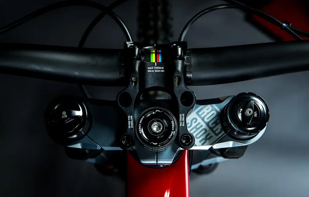2019 Intense M16C PRO – Specs, Comparisons, Reviews – 99 Spokes