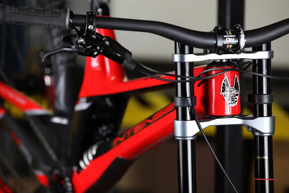 2019 Intense M16C PRO – Specs, Comparisons, Reviews – 99 Spokes
