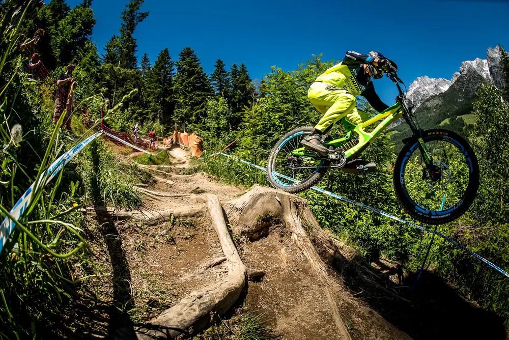 2019 Intense M16C PRO – Specs, Comparisons, Reviews – 99 Spokes