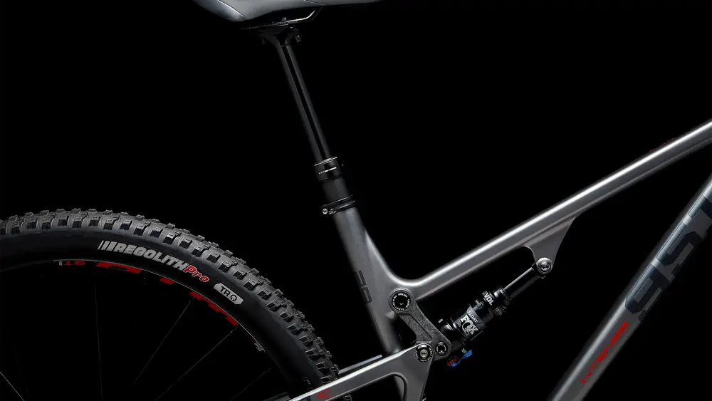 2023 Intense 951 951 Series XC – Specs, Comparisons, Reviews – 99 Spokes