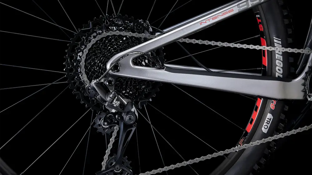 2023 Intense 951 951 Series XC – Specs, Comparisons, Reviews – 99 Spokes