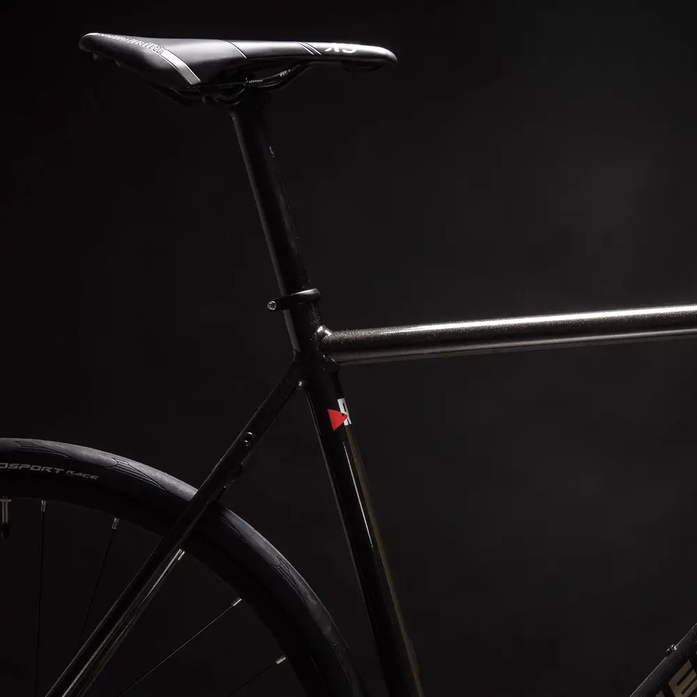 2024 Kinesis R2 Road Bike – Specs, Comparisons, Reviews – 99 Spokes