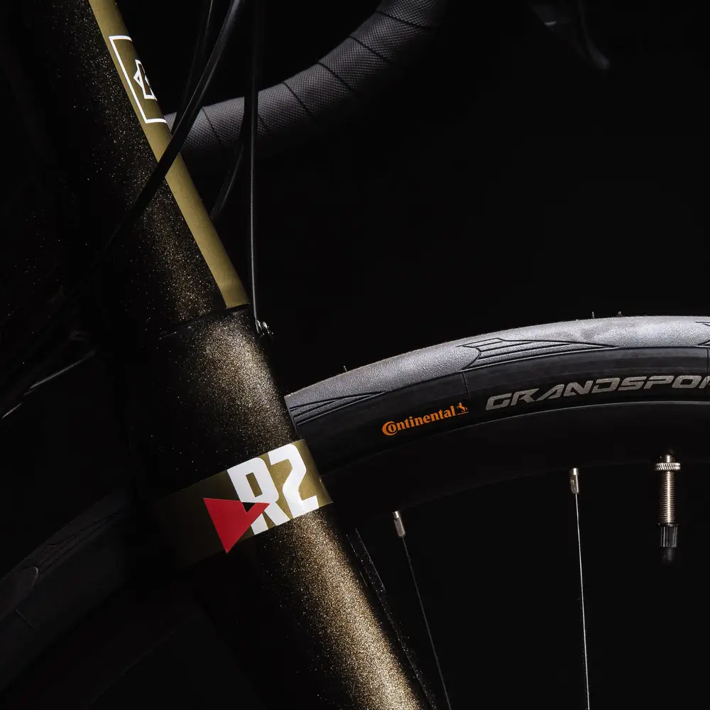 2024 Kinesis R2 – Specs, Comparisons, Reviews – 99 Spokes