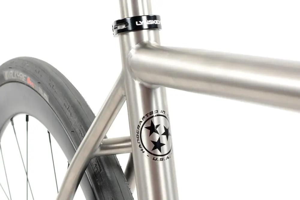 2021 Lynskey R300 SRAM Red eTap AXS – Specs, Comparisons, Reviews – 99 Spokes