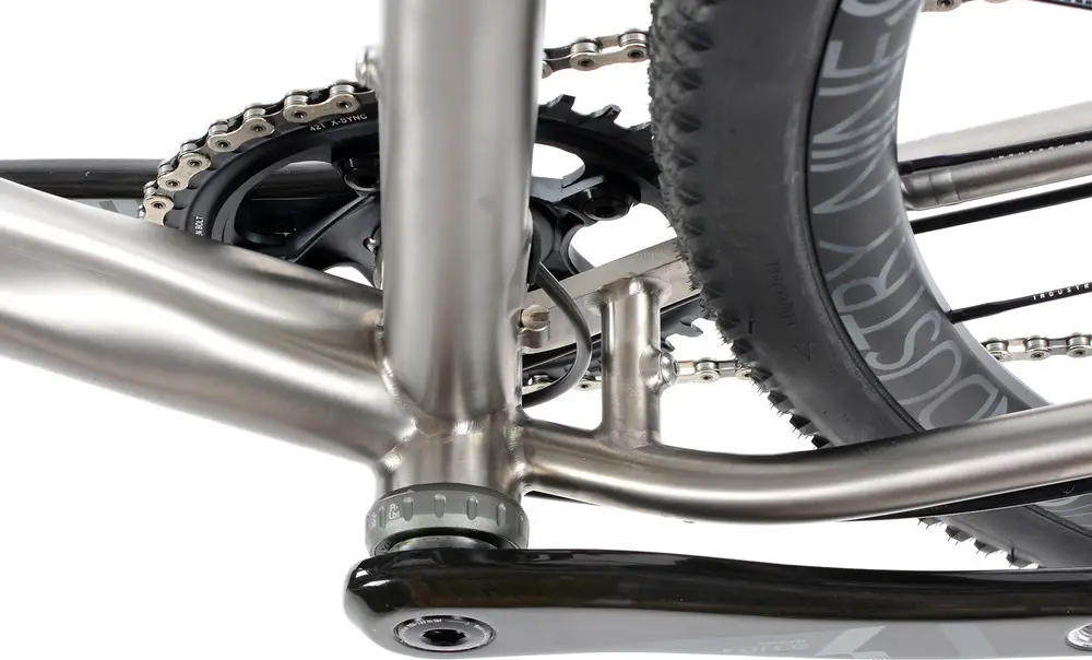 2022 Lynskey Chilhowee Flatbar SRAM Force 1x – Specs, Comparisons ...