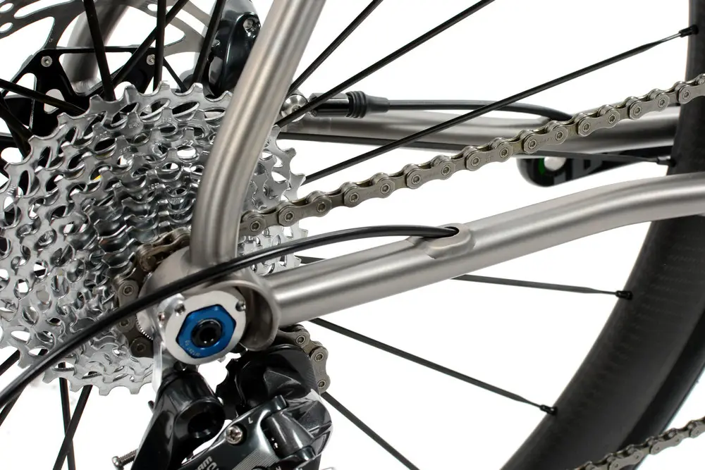 2022 Lynskey Helix Pro Shimano Ultegra Di2 – Specs, Comparisons ...
