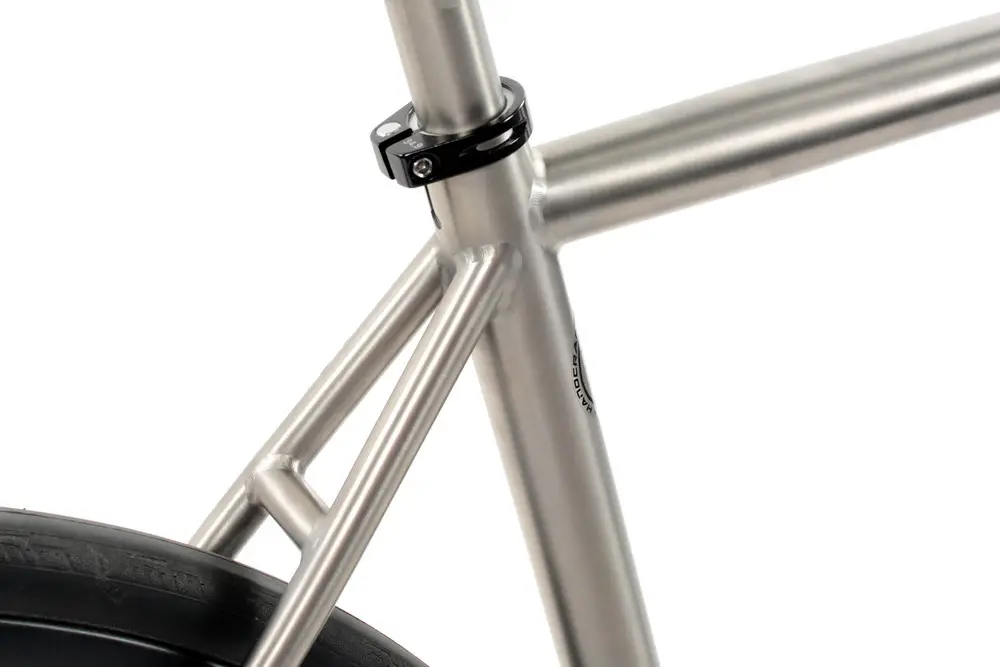 2022 Lynskey R300 SRAM Force – Specs, Comparisons, Reviews – 99 Spokes