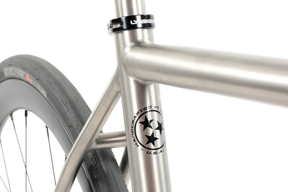 2022 Lynskey R300 SRAM Force – Specs, Comparisons, Reviews – 99 Spokes