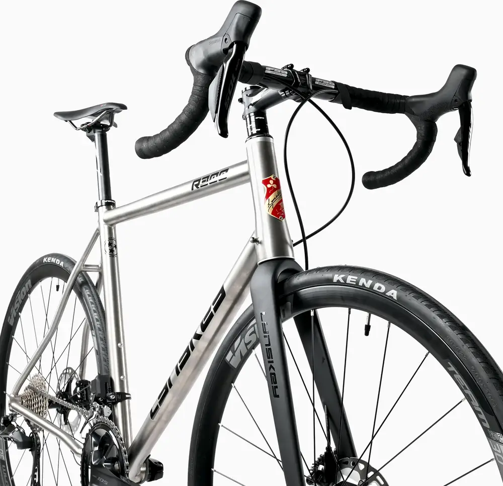 2024 Lynskey R300, Shimano 105 2x12 mechanical – Specs, Comparisons ...