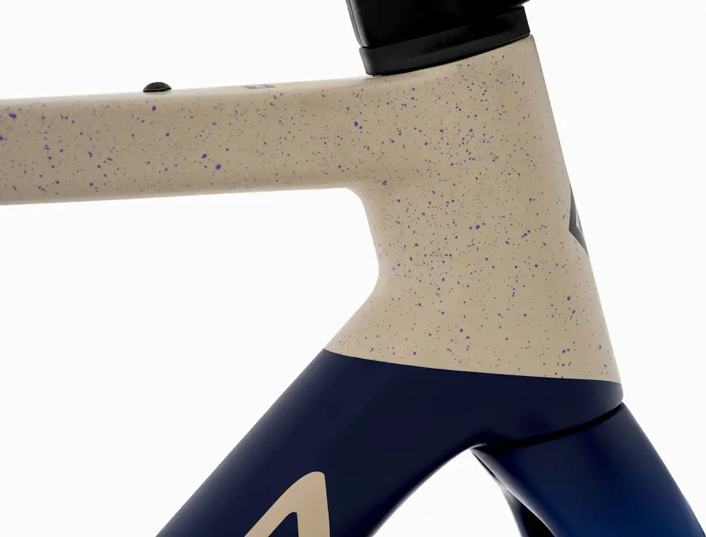 2025 Megamo SILK BUFF-MEGAMO TEAM EDITION – Specs, Comparisons, Reviews ...