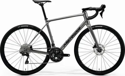 Compare: 2026 Canyon Endurace CF 7 LTD vs Merida SCULTURA ENDURANCE 400 ...