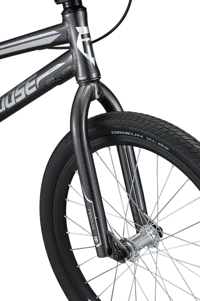 2024 Mongoose Title Pro XL – Specs, Comparisons, Reviews – 99 Spokes