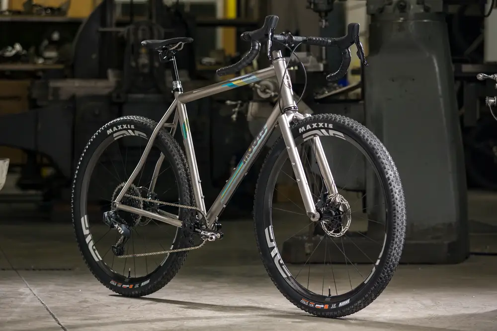2022 Moots Routt ESC NEO RETRO – Specs, Comparisons, Reviews – 99 Spokes