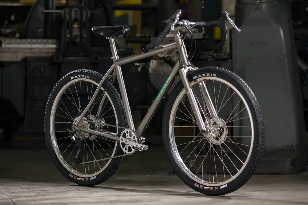 2022 Moots Routt ESC NEO RETRO – Specs, Comparisons, Reviews – 99 Spokes