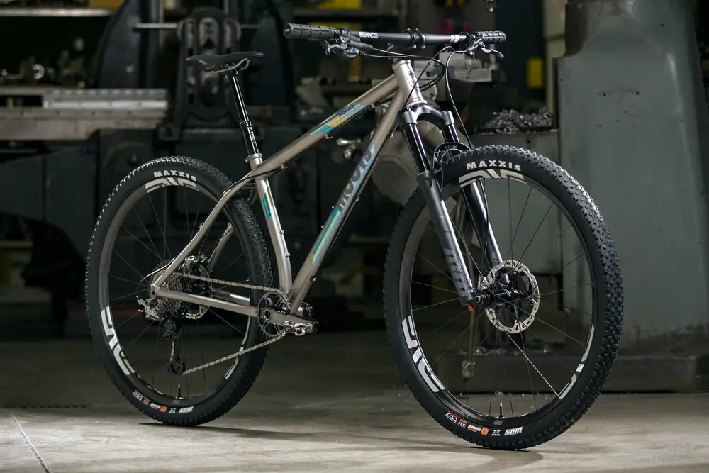 2022 Moots Womble SHIMANO XT 1X12 MECH – Specs, Comparisons, Reviews – 99 Spokes