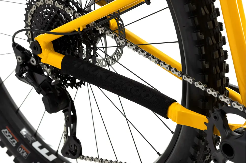 2022 Nukeproof Cub Scout 26 Race (Shimano) – Specs, Comparisons ...