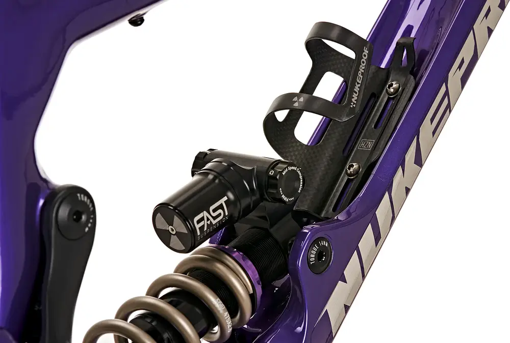 2022 Nukeproof Giga 297 Carbon Frame (Fast) – Specs, Comparisons ...