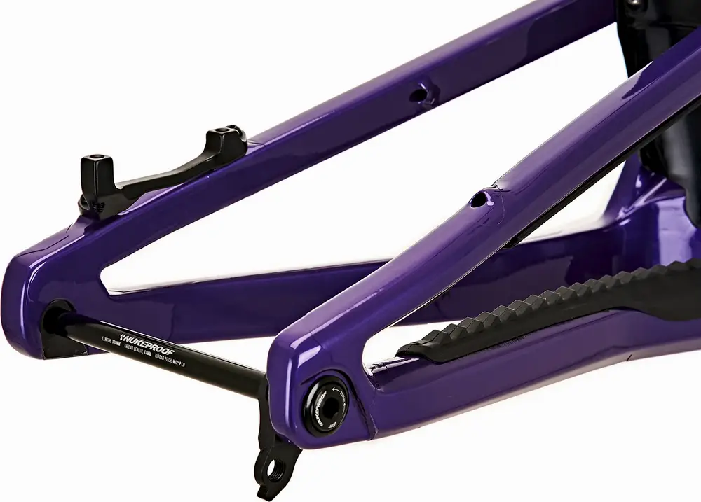 2022 Nukeproof Giga 297 Carbon Frame (Fast) – Specs, Comparisons ...