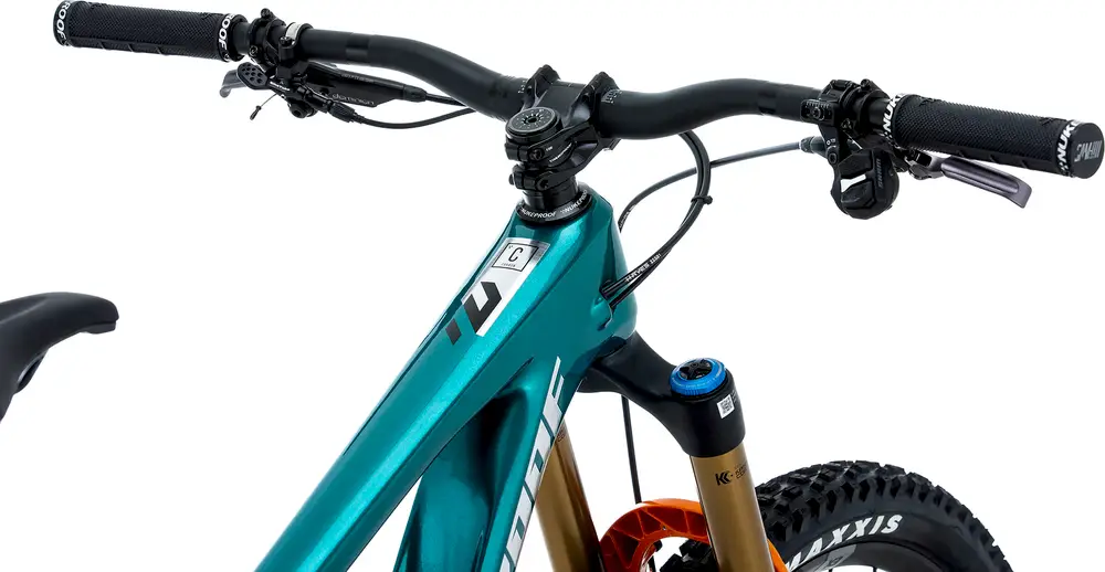 2023 Nukeproof Giga 297 Carbon Factory (Sram) – Specs, Comparisons, Reviews – 99 Spokes