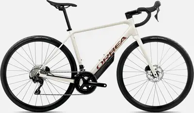Compare: 2025 Orbea AVANT H30 vs Rose Reveal AL 105 vs Trek Domane AL 4 ...