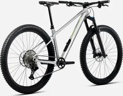 Compare: 2026 Trek Roscoe 8 Gen 4 vs 2025 Orbea LAUFEY H-LTD – 99 Spokes