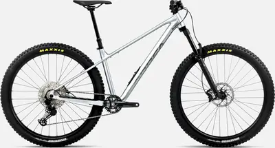 Compare: 2025 Orbea LAUFEY H10 vs 2026 Specialized Chisel Hardtail vs ...