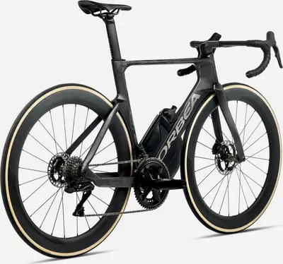 Compare: 2025 Orbea ORCA AERO M30iLTD vs Scott Foil RC 10 vs 2026 Trek Madone SL 7 Gen 8 – 99 Spokes