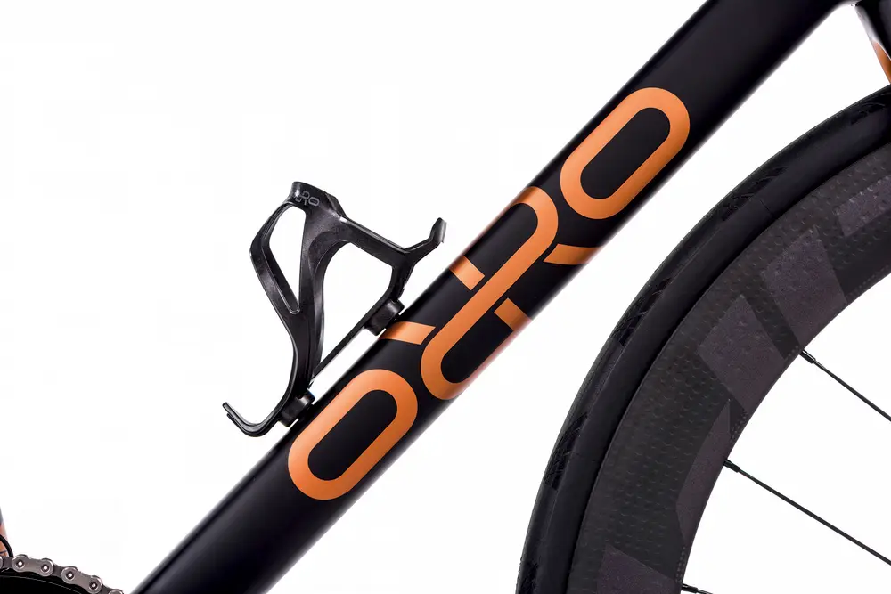 2025 Orro Signature Gold STC Dura Ace Di2/Zipp – Specs, Comparisons ...