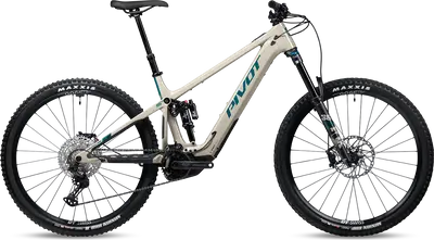 New Pivot Shuttle AM – 99 Spokes