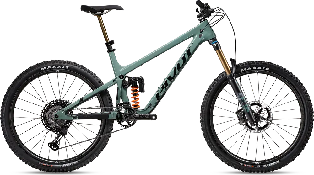 2024 Pivot MACH 6 Team XTR w/ Carbon Wheels – Specs, Comparisons ...