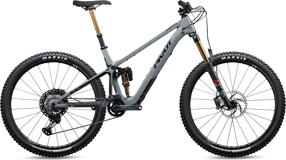 2024 Pivot SHUTTLE SL Team XTR w/ Carbon Wheels – Specs, Comparisons ...