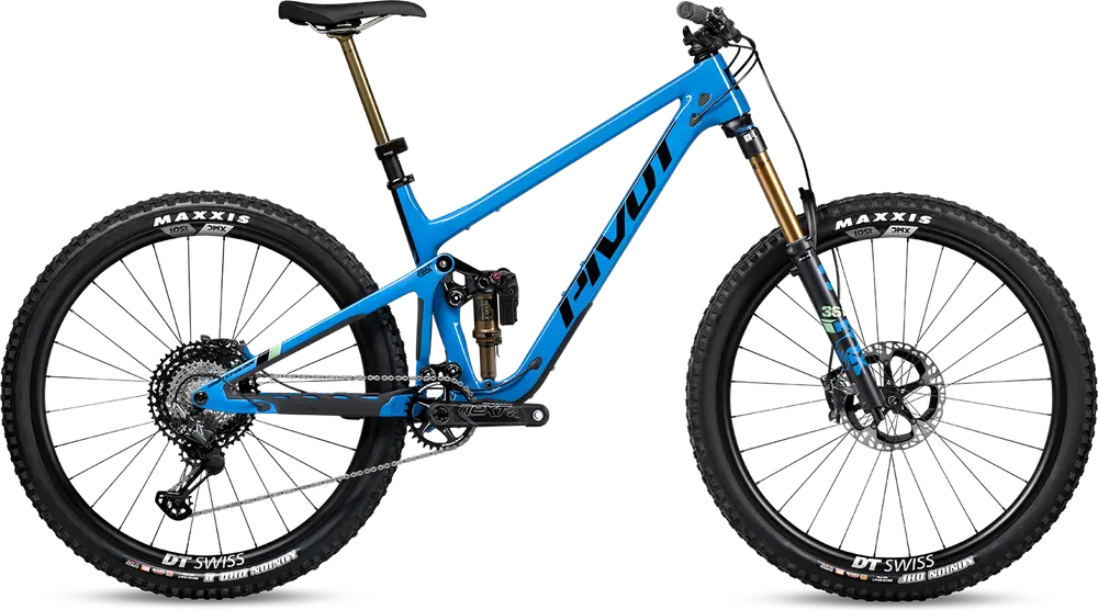 2024 Pivot SWITCHBLADE Team XTR w/ Carbon Wheels – Specs, Comparisons ...