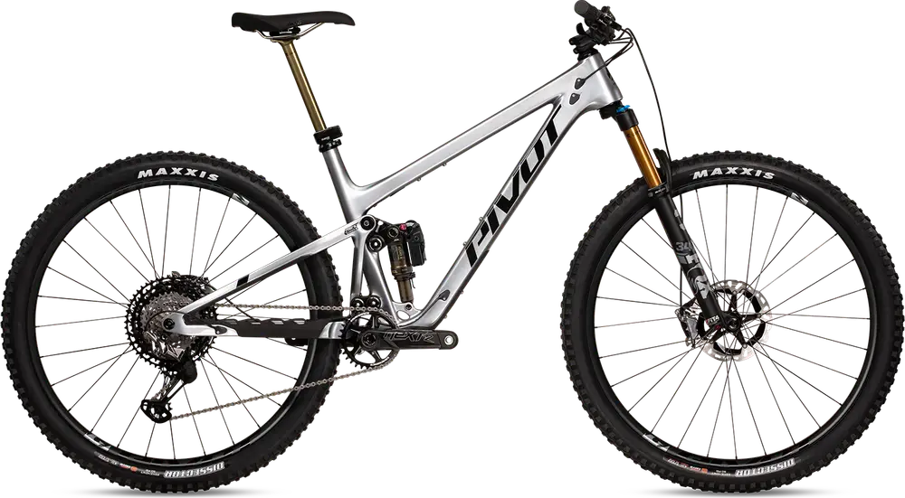 2024 Pivot TRAIL 429 Team XTR w/ Carbon Wheels – Specs, Comparisons ...