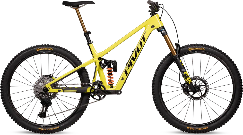 2025 Pivot FIREBIRD Team XTR w/ Carbon Wheels – Specs, Comparisons ...