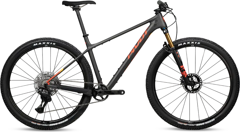 2025 Pivot LES SL Team XTR w/ Carbon Wheels – Specs, Comparisons ...