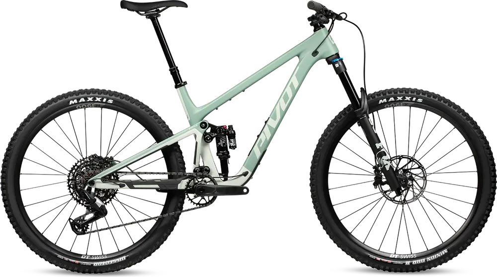 2025 Pivot Trailcat LT Ride Eagle 70/90 – Specs, Comparisons, Reviews ...