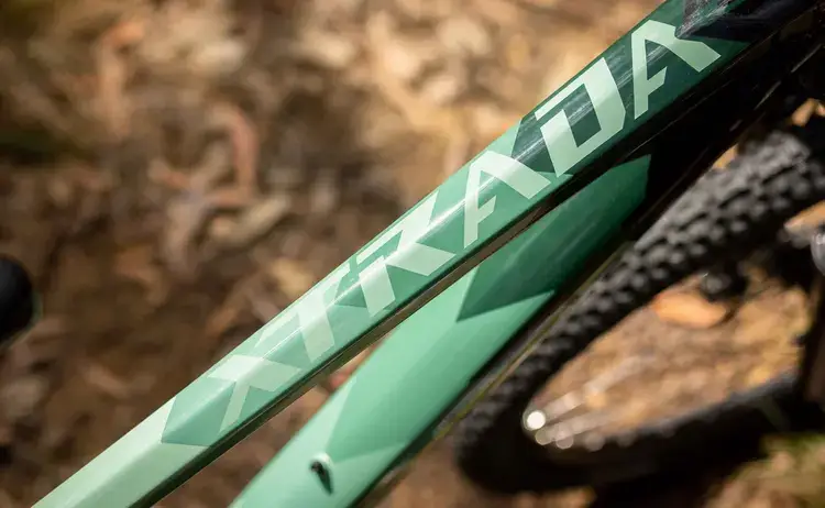 2023 Polygon Xtrada 6 1×11 – Specs, Comparisons, Reviews – 99 Spokes