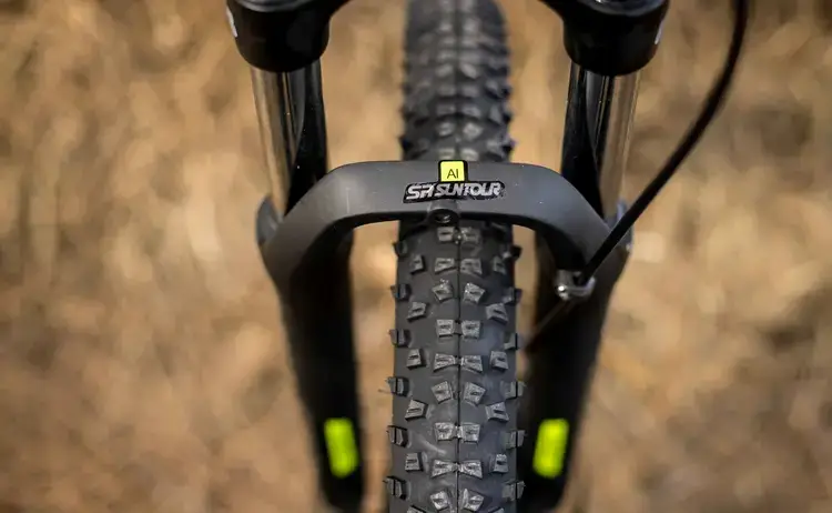 2024 Polygon Cascade 3 – Specs, Comparisons, Reviews – 99 Spokes