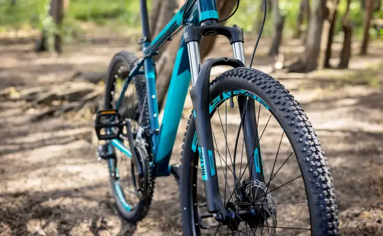 2024 Polygon Cascade 4 – Specs, Comparisons, Reviews – 99 Spokes