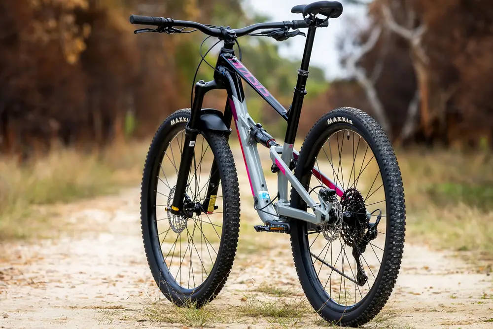 2025 Polygon Siskiu D7 SE – Specs, Comparisons, Reviews – 99 Spokes