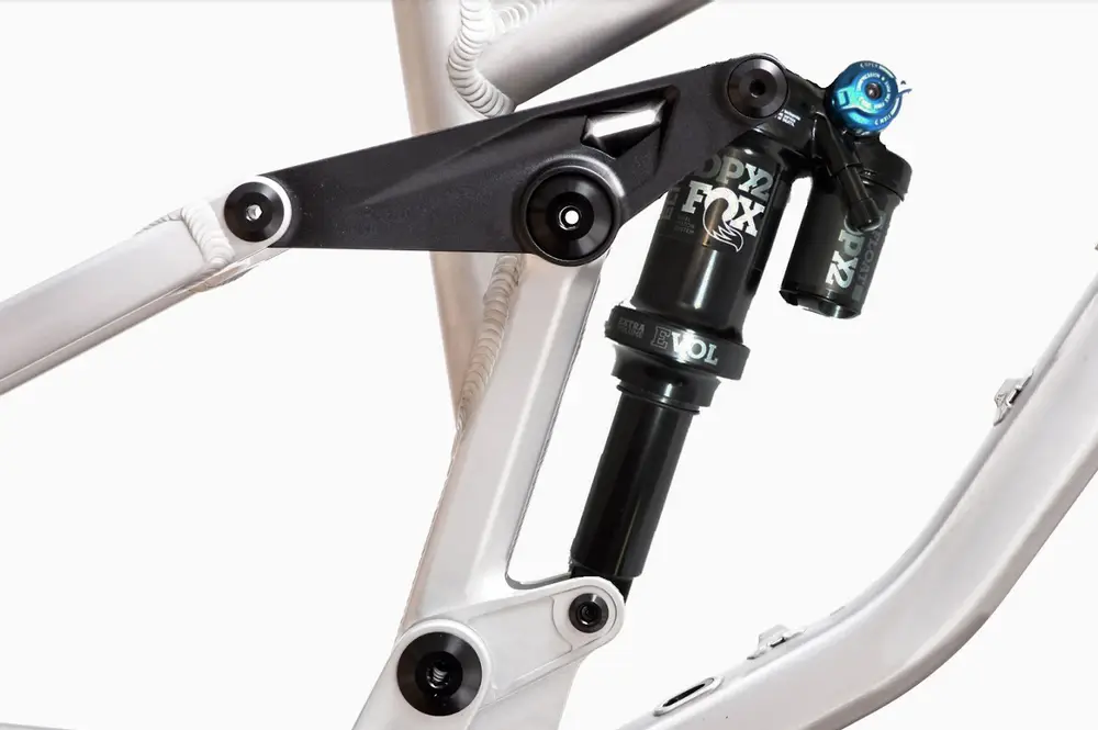 2021 Privateer 141 – Specs, Comparisons, Reviews – 99 Spokes