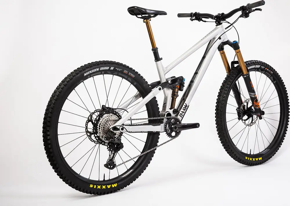2020 RAAW Madonna V2 FOX Factory XTR – Specs, Comparisons, Reviews – 99 ...