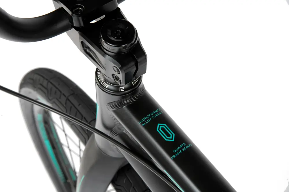 2023 RADIO QUARTZ PRO L – Specs, Comparisons, Reviews – 99 Spokes