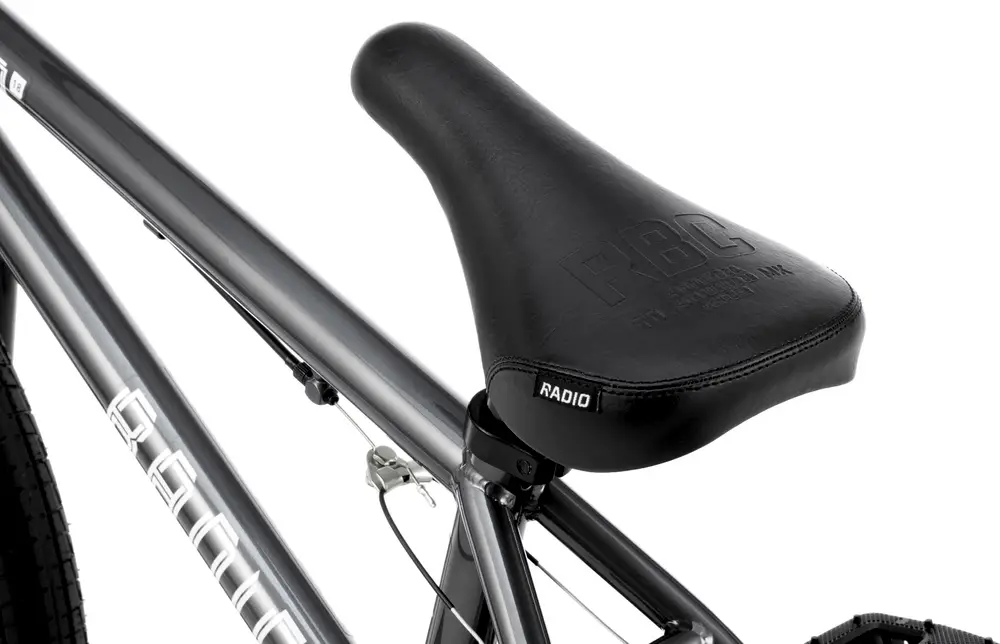 2023 RADIO REVO 18″ – Specs, Comparisons, Reviews – 99 Spokes