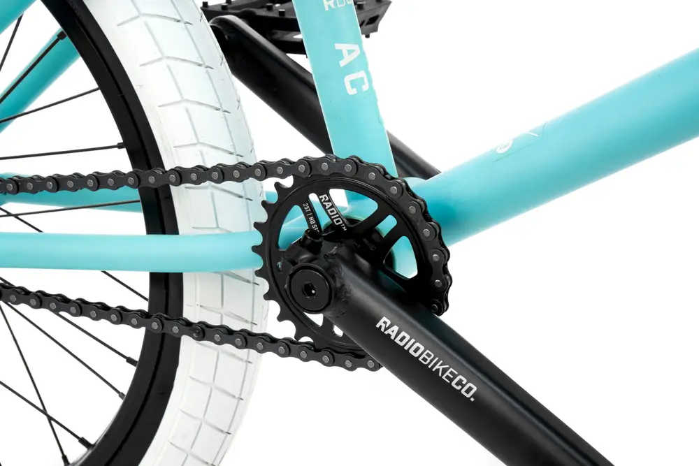 2023 RADIO VALAC – Specs, Comparisons, Reviews – 99 Spokes