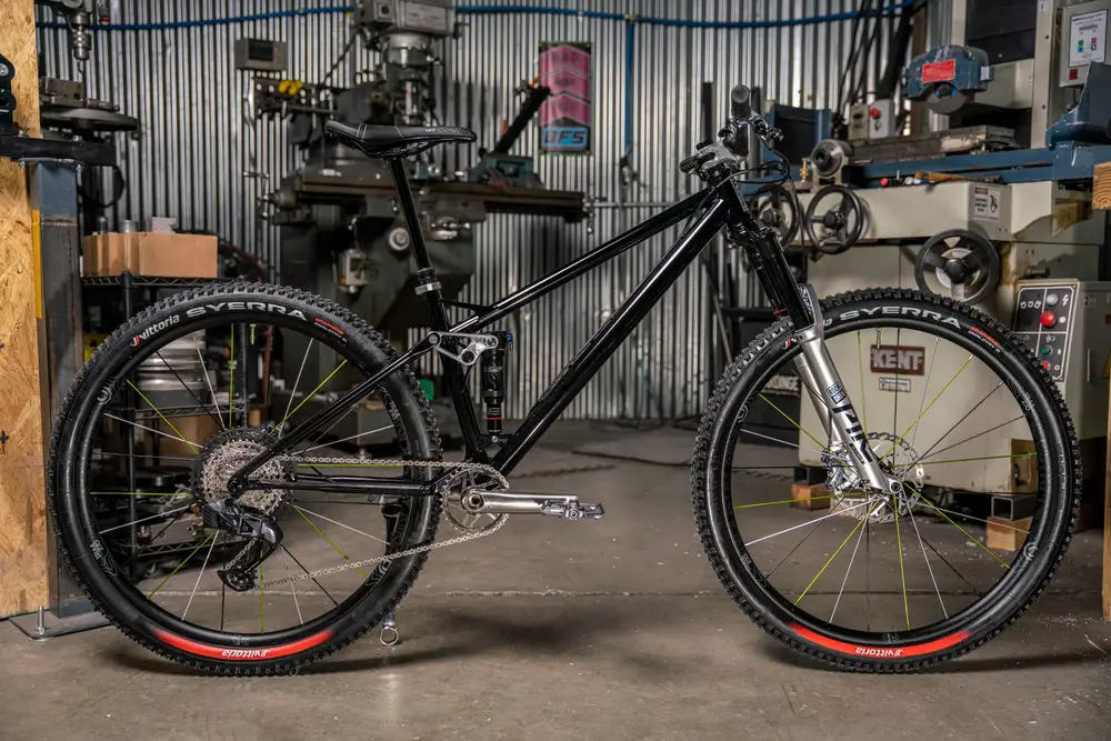 2024 REEB SST Air GX – Specs, Comparisons, Reviews – 99 Spokes