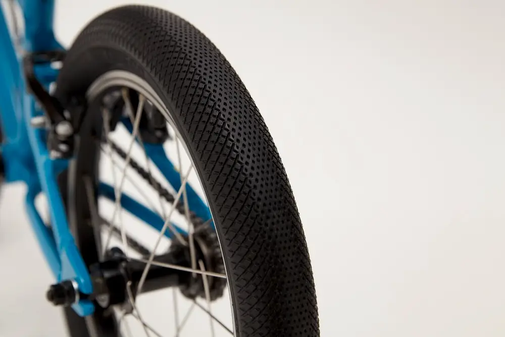 2024 Ridgeback Dimension 16 – Specs, Comparisons, Reviews – 99 Spokes