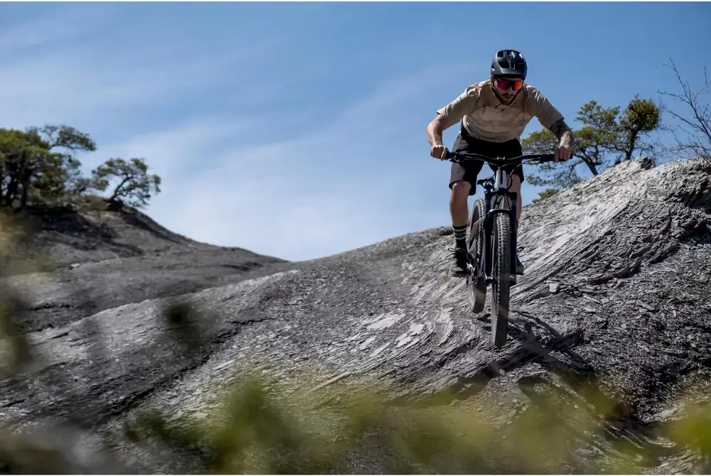 2023 ROCKRIDER MOUNTAIN BIKE AM 100 HARDTAIL – Specs, Comparisons ...