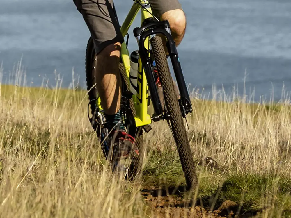 2023 Schwinn High Timber 26in Step-Thru – Specs, Comparisons, Reviews ...